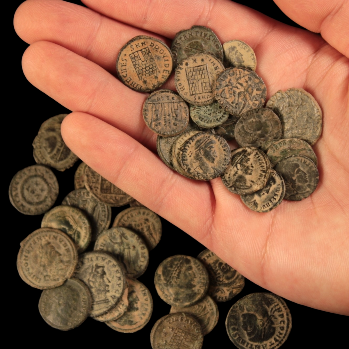 Roman Bronze Nummus, Constantinian Dynasty - c. 306 to 361 CE - Roman ...