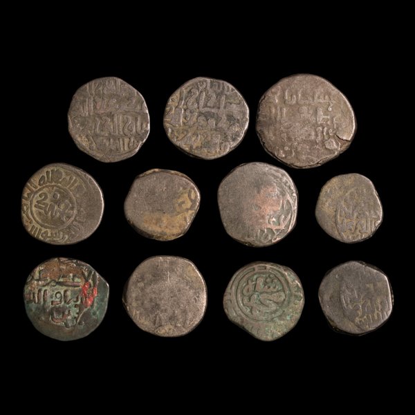 Bulk Lot of Indian and Islamic Billon Coins - c. 400 to 1400 CE - Indi ...